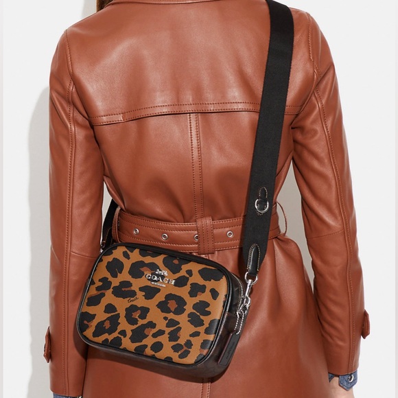 Coach | Bags | Coach Jamie Camera Bag In Signature Canvas With Leopard ...